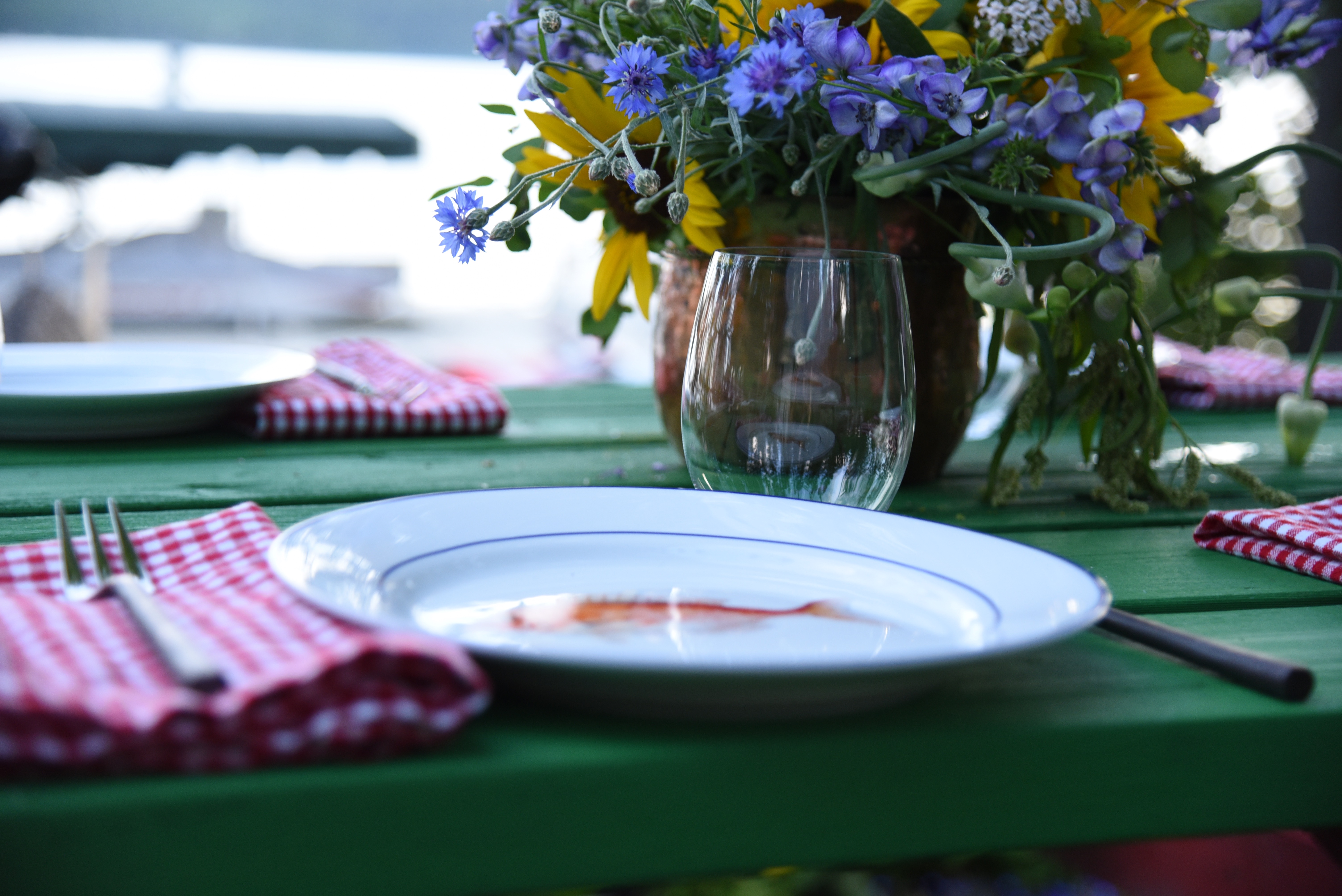 Dinner by the lake - The Every Hostess